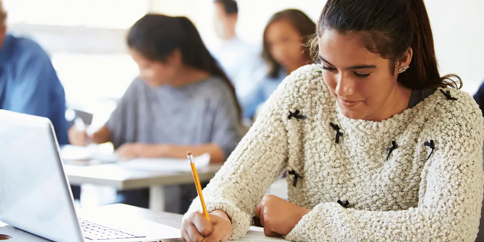 5 Ways Simulations Strengthen High School Healthcare Education